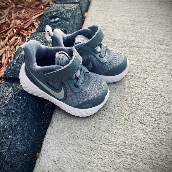 Nike | Shoes | Nike Revolution 5 Size 2c 5uk Baby | Poshmark